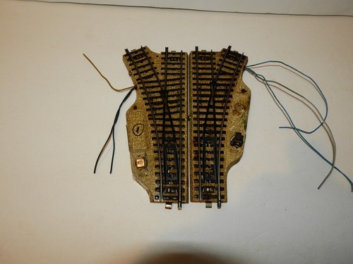 MARKLIN HO scale 3601 L & 5204 R ELECTRIC SWITCHES LEFT AND RIGHT | eBay