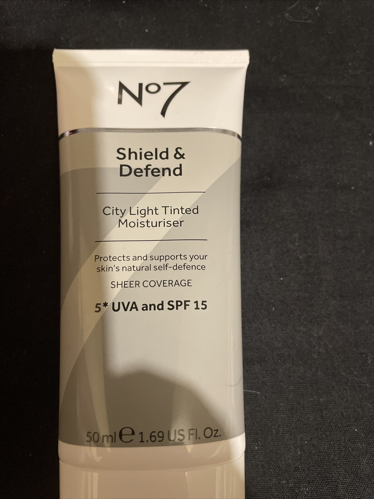 No7 Shield&Defend City Light Tinted Moisturiser SPF15 50ml Shade-Medium ...