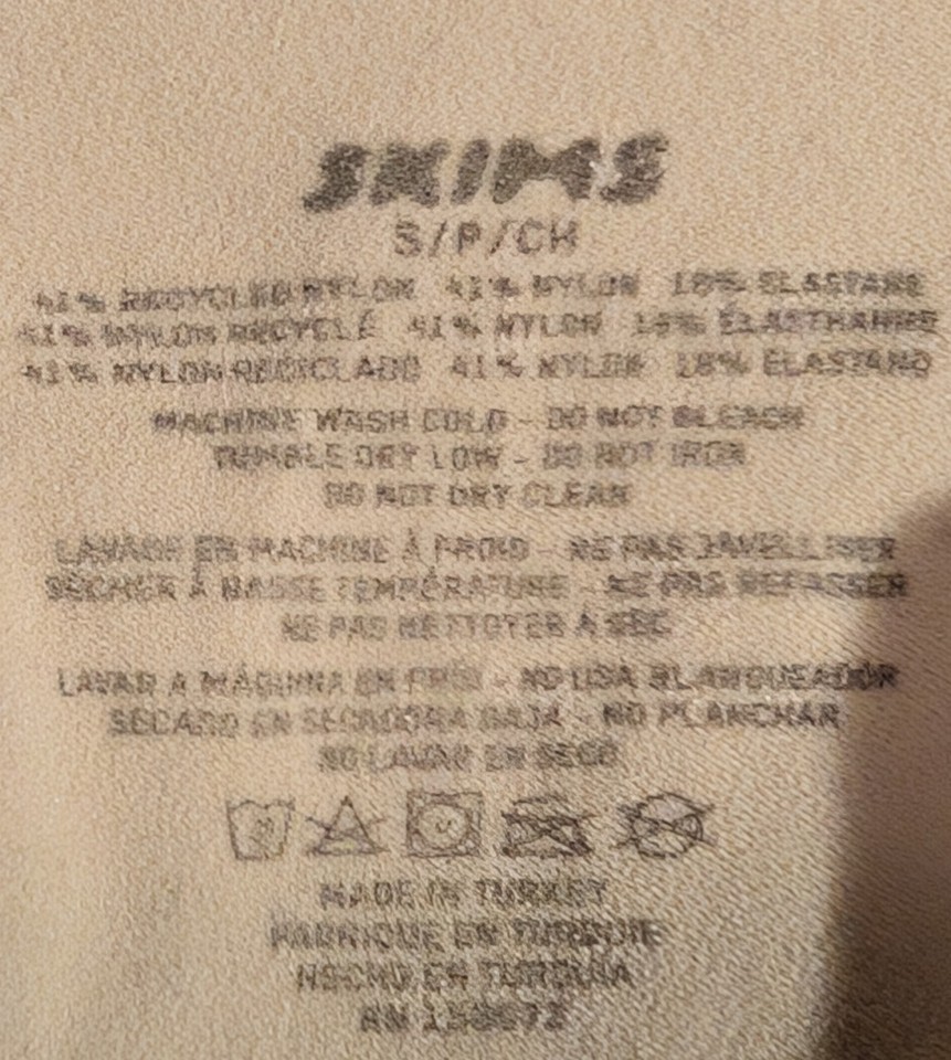 Skims New Small Tan Seamless sculpt Mid-Waist Thong Women's Shapewear ...