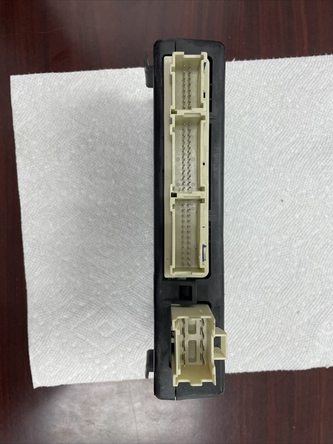 Saturn L Series Chassis ECM Body Control BCM Module Fits 2004 23776wh ...