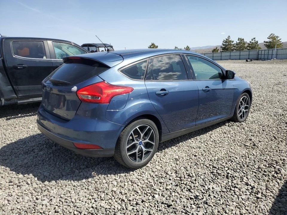 LEFT BLUE FRONT DOOR ASSEMBLY OEM 15-18 FORD FOCUS | eBay