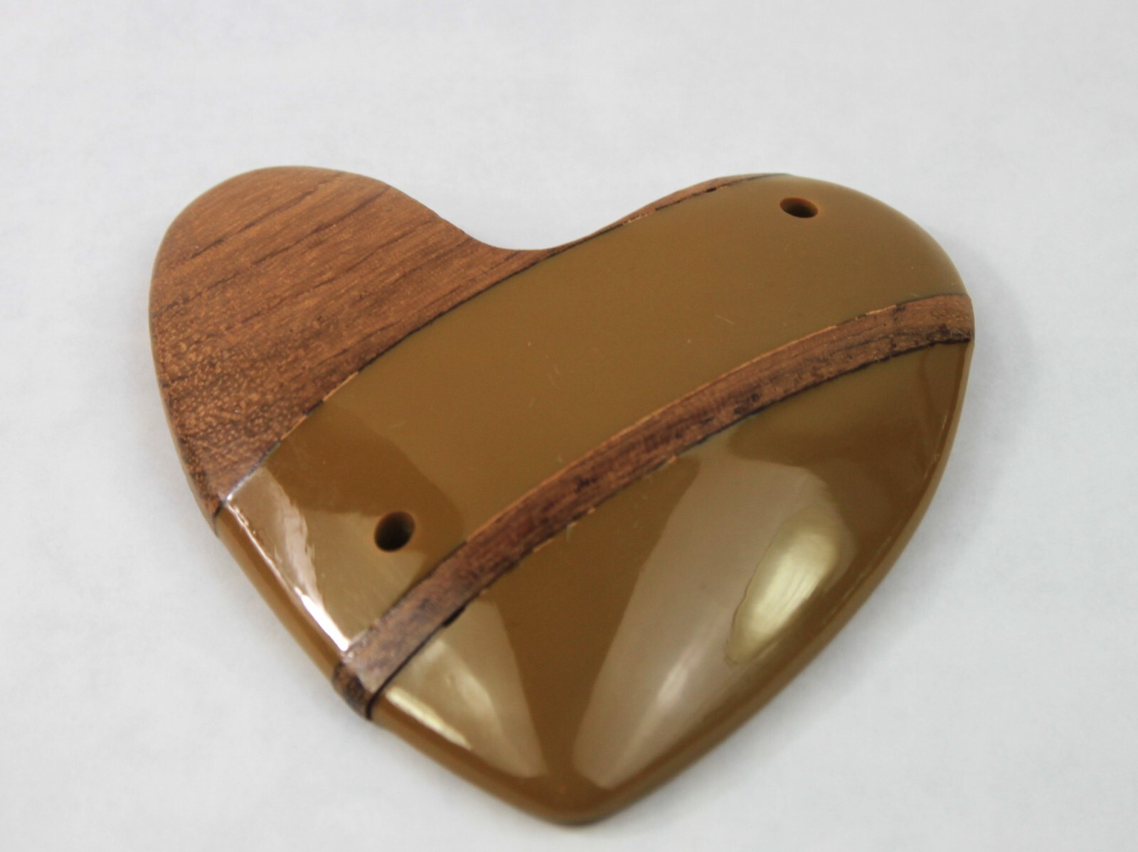 Vintage Bakelite and Wood Floating Heart Pendant - Gem