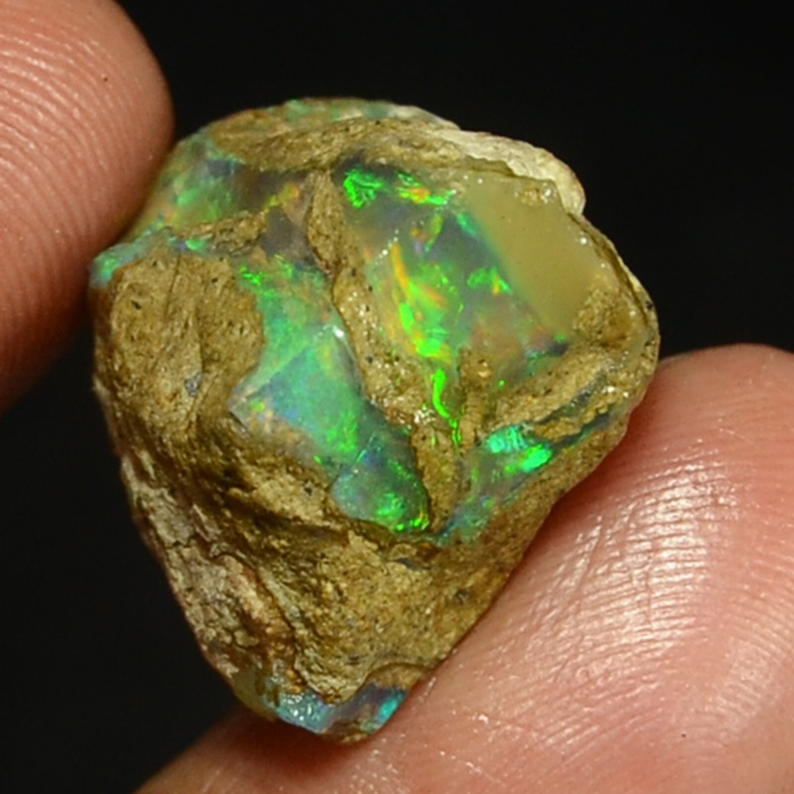 18.40Ct 100%Natural Ethiopian Crystal Black Opal Play Of Color Rough ...