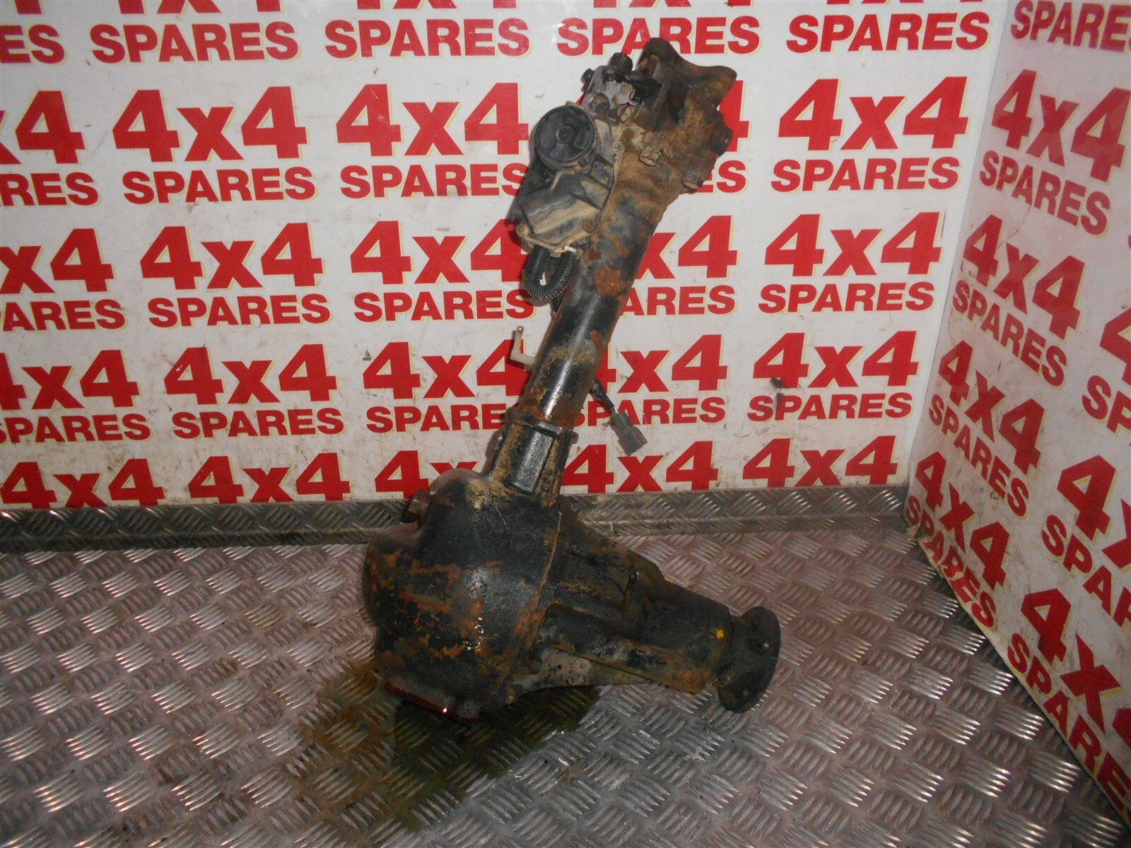 BFD018977 2004 ISUZU RODEO DENVER 3.0TD DOUBLE CAB FRONT DIFFERENTIAL ...