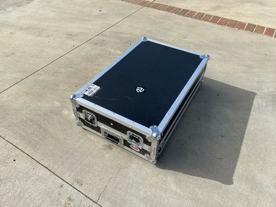 Numark NS7 with ProX XS-NS7iii Flight Case | eBay