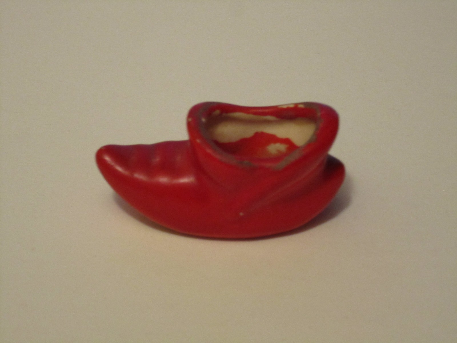 1938 - CHIC POTTERY - WELLSVILLE OHIO - RED DWARF SHOE | eBay