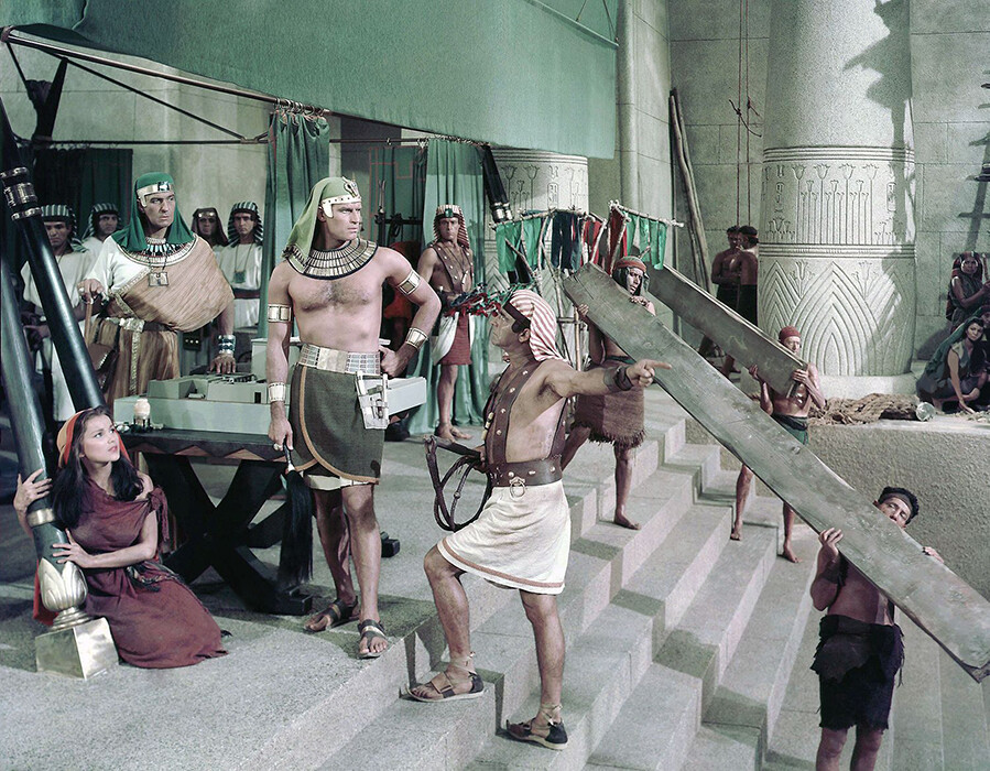 Vincent Price, Debra Paget, Charlton Heston - The Ten Commandments - 8 ...
