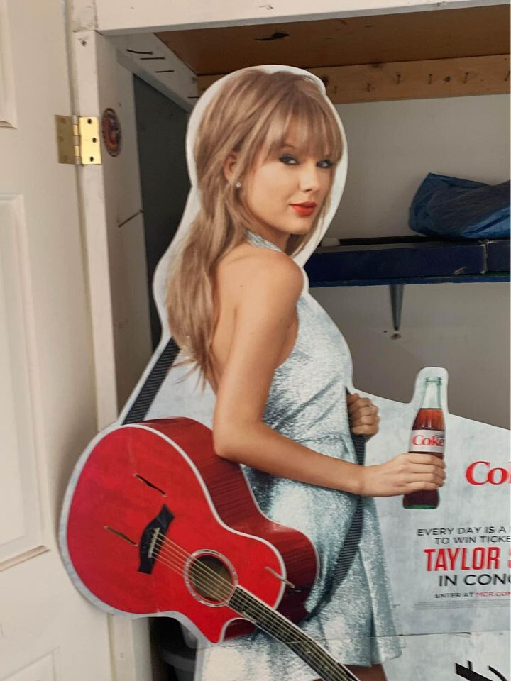 Taylor Swift Life Size Stand Up Diet Coke Promo Cardboard Display 2013 ...