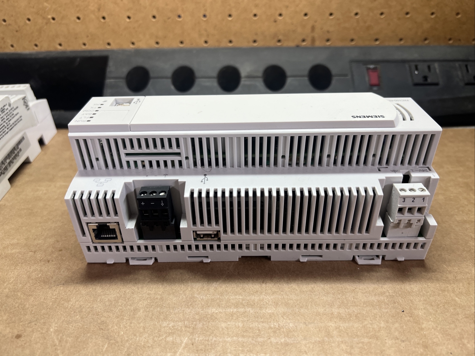 SIEMENS PXC100-PE96.A PROGRAMMABLE CONTROLLER | eBay