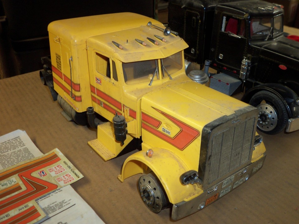 MONOGRAM PETERBILT 359 1/16 SCALE JUNKYARD PARTS LOT | eBay