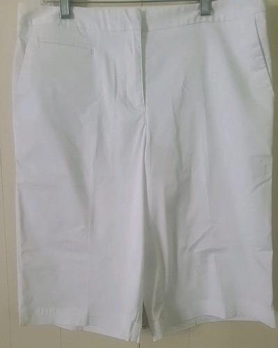 Liz Golf Bernudas Womens White Size 10 Inseam 12 Waist 31 High Rise ...
