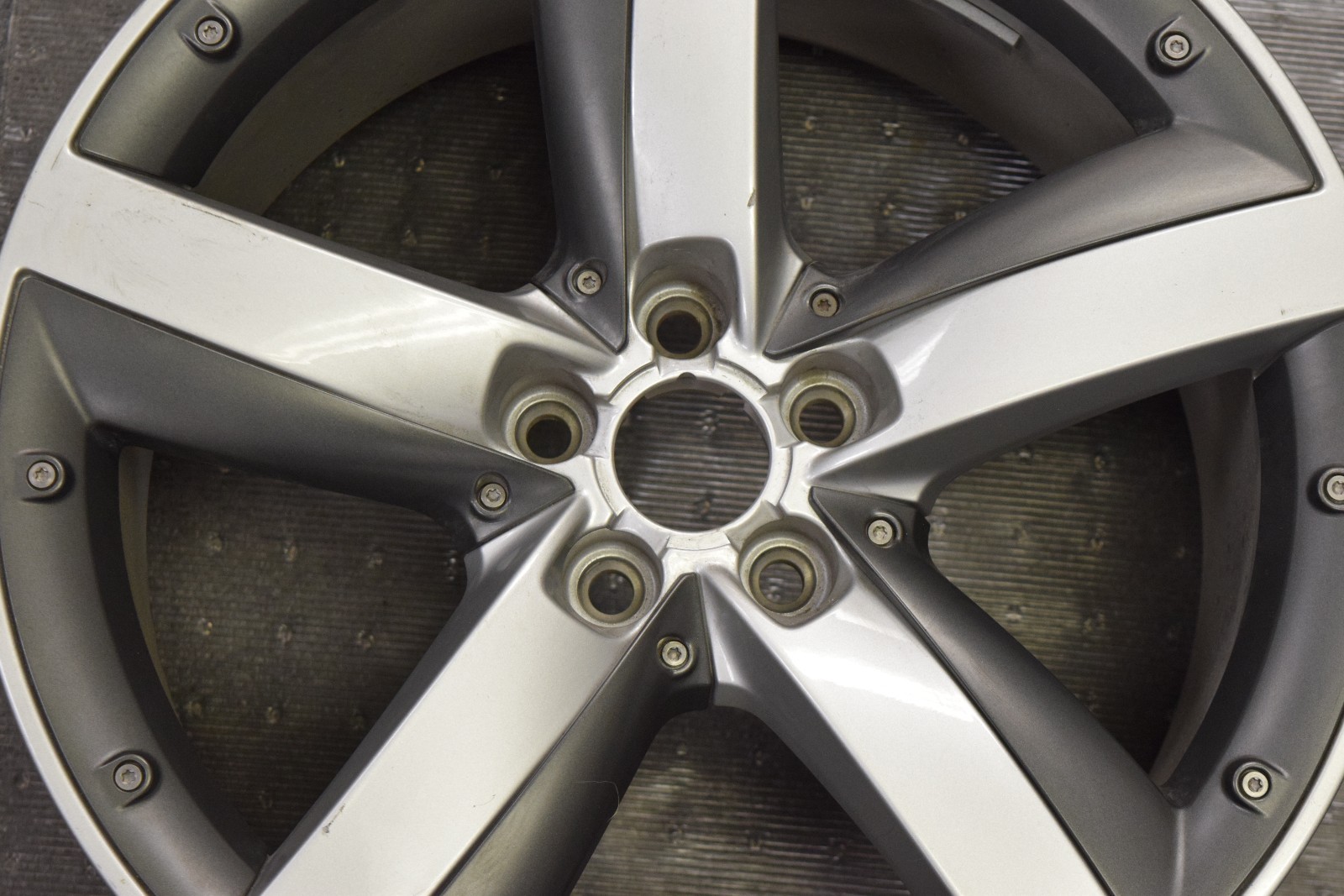 Audi A1 8X OEM Wheel Rim 8X0601025E 17x7.5 ET36 Silver with Charcoal ...