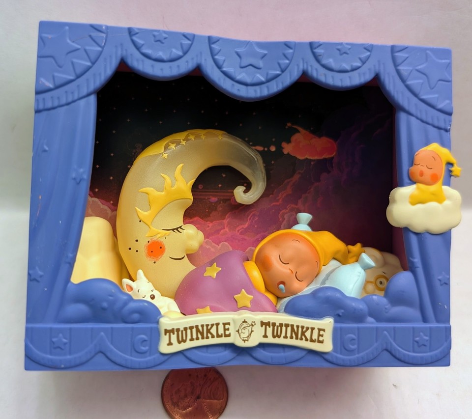 POP MART.Twinkle Twinkle Light Up Series.GOOD NIGHT.figure scene.moon ...