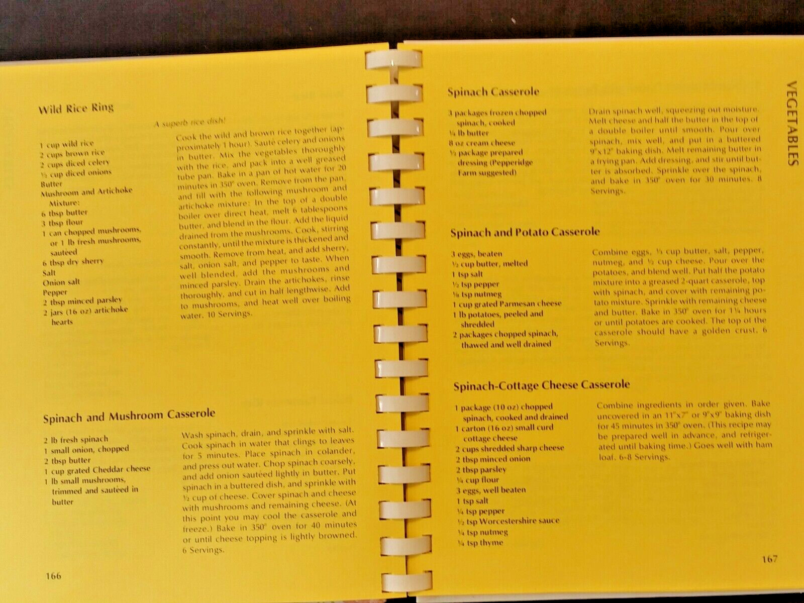 AN INVITATION TO DINE Cookbook soft 256pg spiral book Robert Crown ...