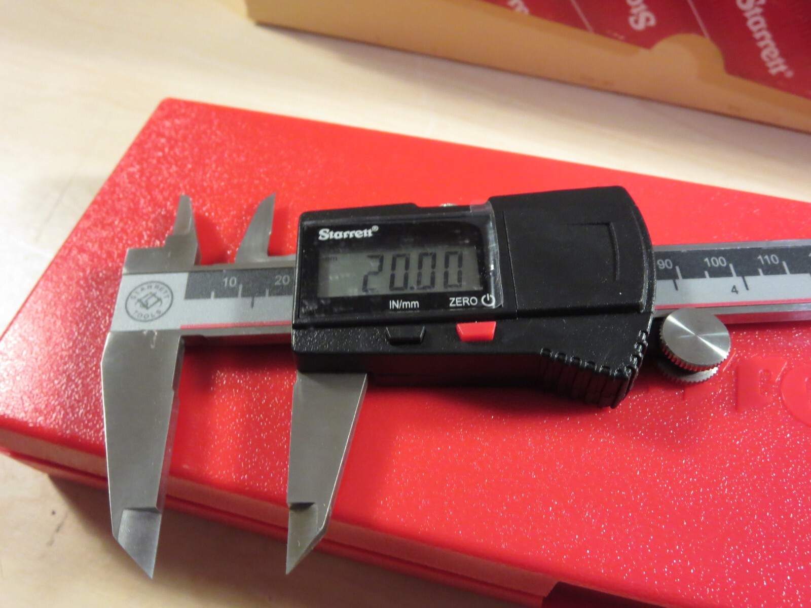Starrett EC799A-6/150 LCD Electronic Caliper Measuring Tool - Black for ...