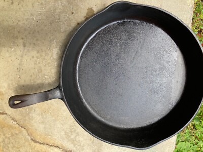 Avid Outdoor Cast Iron Hanging Cooking Pot Avid Sportsman 14 in | eBay