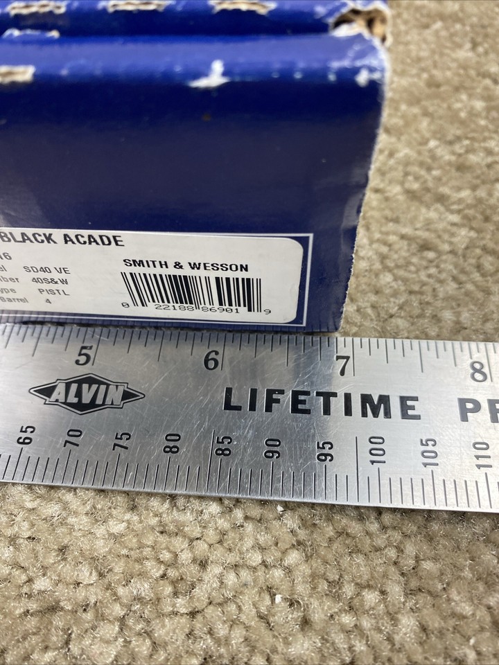 Smith & Wesson SD40 VE Factory Box in Good Condition | eBay