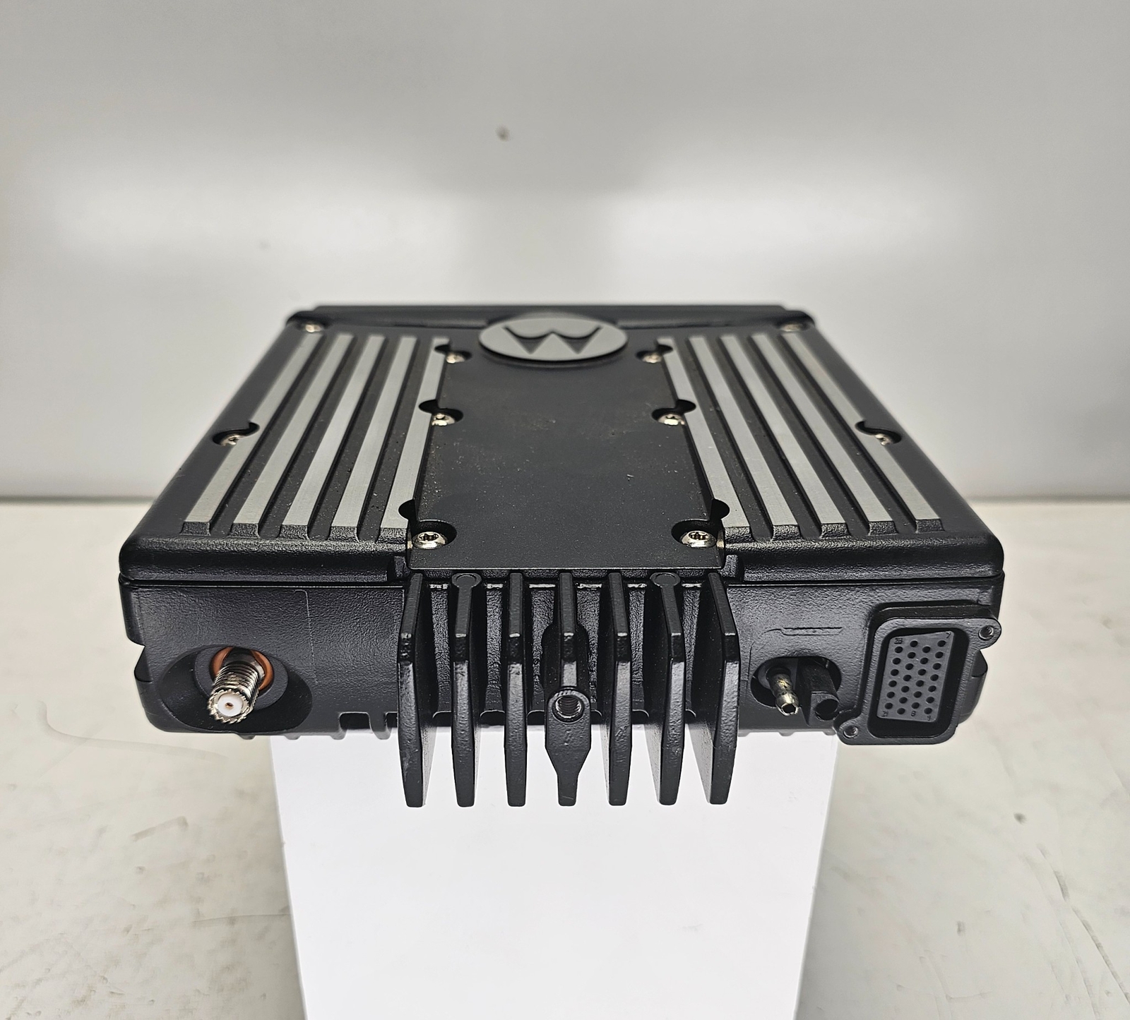 Motorola XTL2500 (900MHz) Mobile Radio P25 (30W) - Remote Mount ...