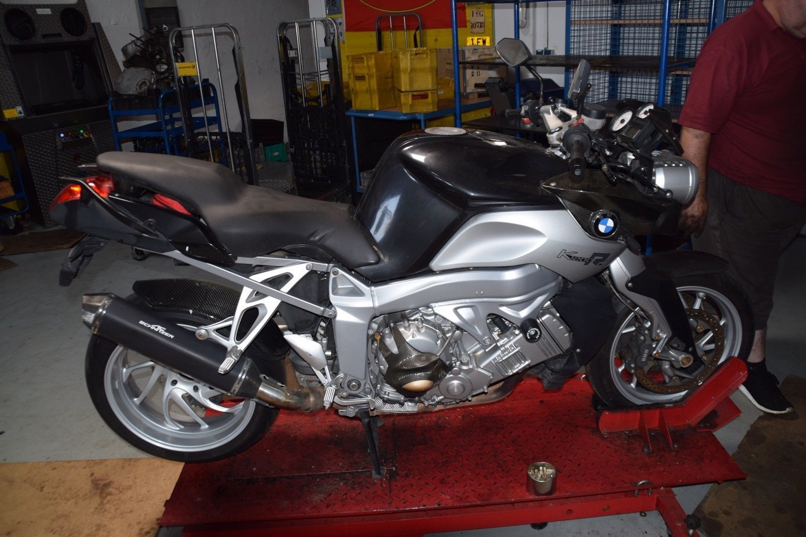 BMW K 1200 R K12R K43 Bj.2007 - Strebe Stütze Endantrieb | eBay.de