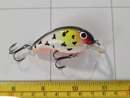 BANDIT 100 SERIES FISHING LURE WHITE COACHDOG | eBay