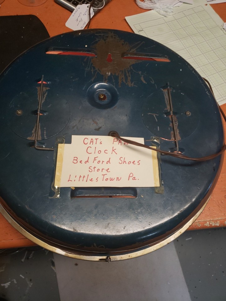 1940's RARE Cats Paw Cat-Tex Soles Lighted Advertising Clock ...