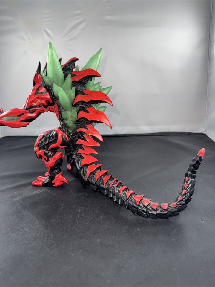 2015 BANDAI 8" ARCH BELIAL DX Figure Ultra Monster Ultraman Ginga Spark ...