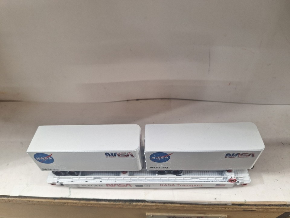 AHM 50FT HO CUSTOM NASA FLAT CAR AND TWIN NASA TRAILERS | eBay
