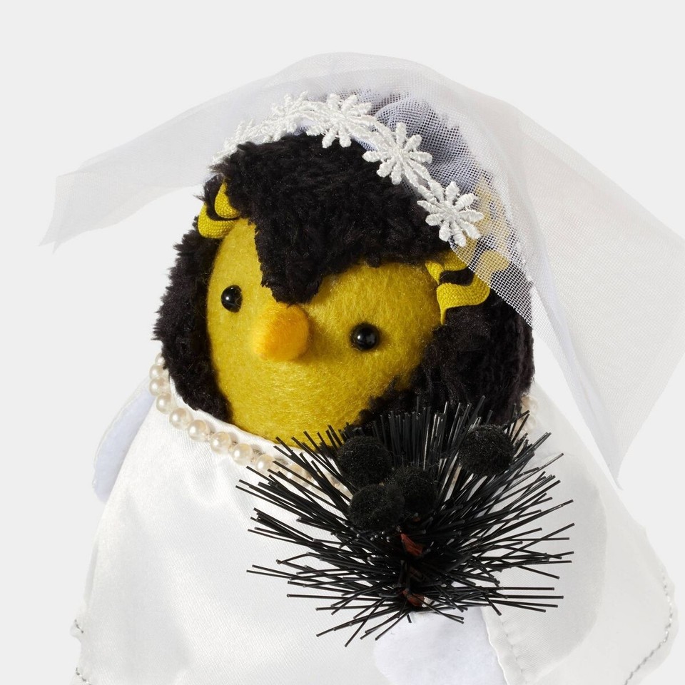 Target Halloween Bird Hyde & Eek 2023 Freda Bride Fabric Featherly ...