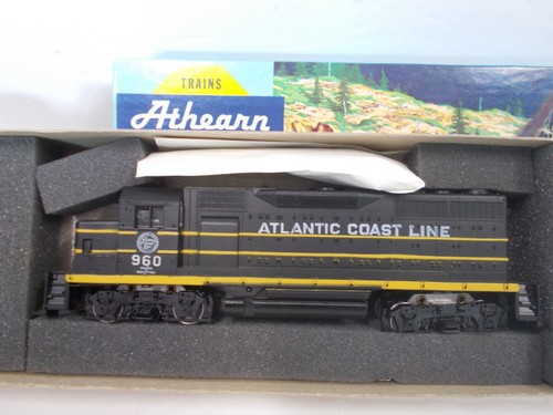ATHEARN # 4201 ~ ATLANTIC COAST LINE GP35 POWERED LOCOMOTIVE # 960 ~HO ...