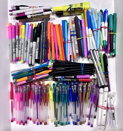 Large Lot of 180+ Markers & Pens, Sharpie, Gel, Red, Artist ...