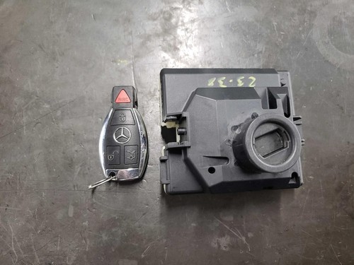 18 MERCEDES C300 Ignition W/Key, w/o Adaptive Cruise, Key In Dash ...