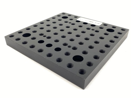 Newport/Thorlabs 4.5"L x 4.5"W x 1/4" Thick Aluminum Optical Breadboard ...