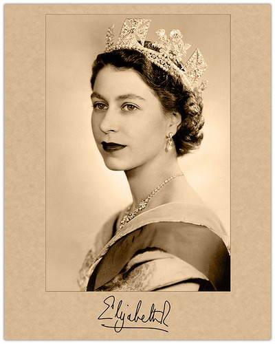 QUEEN ELIZABETH II Autograph Photograph Young Quality Restoration 8x10 ...