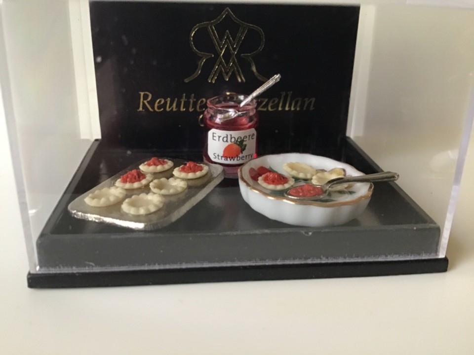 Reutter “Holiday Tart Set” Dollhouse 1:12 Scale~ Porcelain Dish, Jam ...