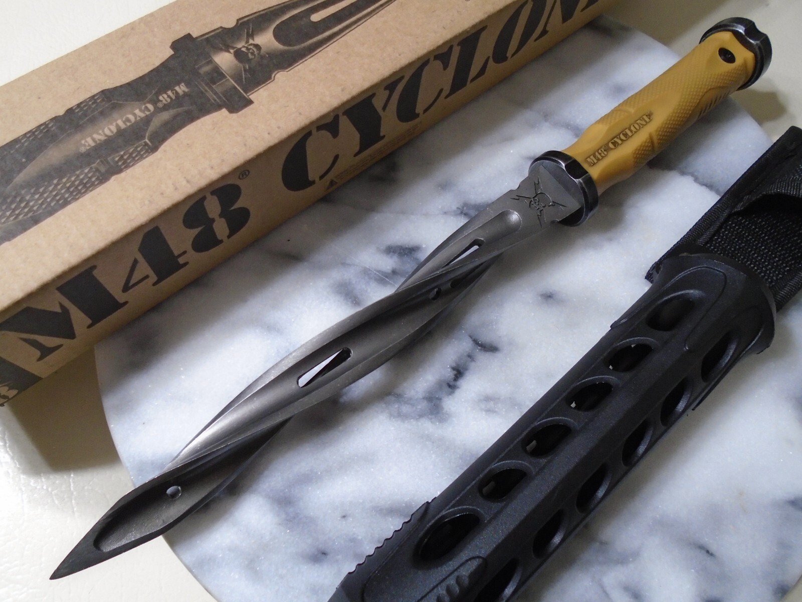 M48 Cyclone Battle Scarred Twister Tri Dagger Knife Spike UC3341 Tan ...