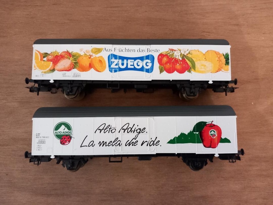 2 x Lima Collection HO Scale Long Wheelbase Refrigerating Wagon FS ...