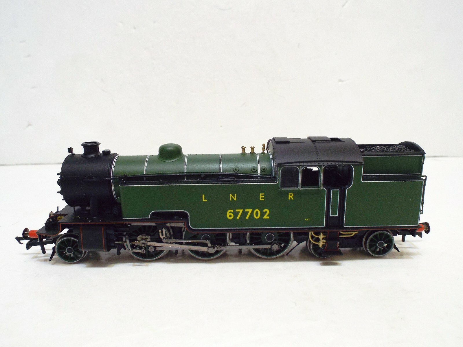 Hornby LNER Thompson L1 Class 67702 00gauge for sale online | eBay UK