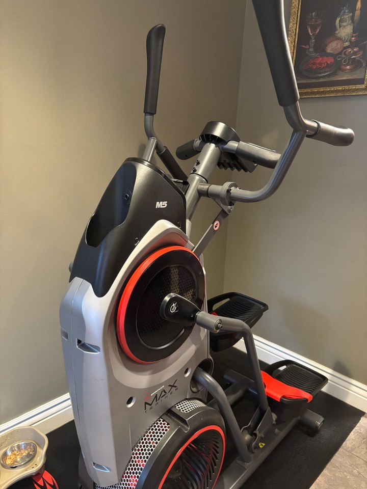 Bowflex Max Trainer M5 Elliptical Machine, power cord and mat included ...