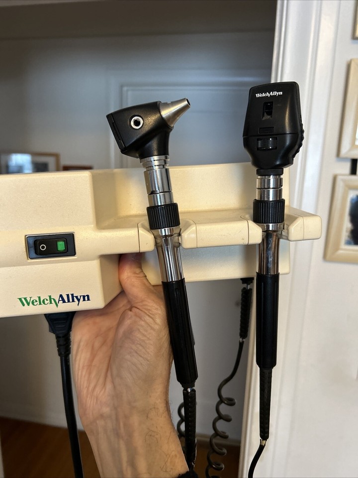 Welch Allyn 767 Wall Mounted Otoscope And Ophthalmoscope With Heads | eBay
