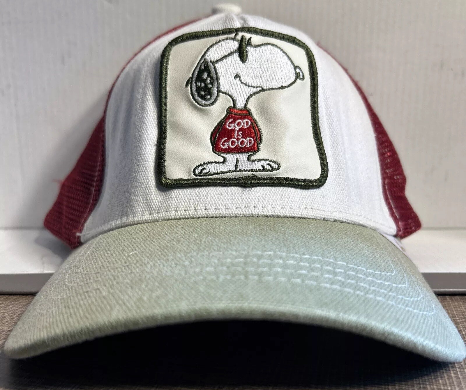 Snoopy God is good Logo Peanuts Cartoon Gold Star Sna… - Gem