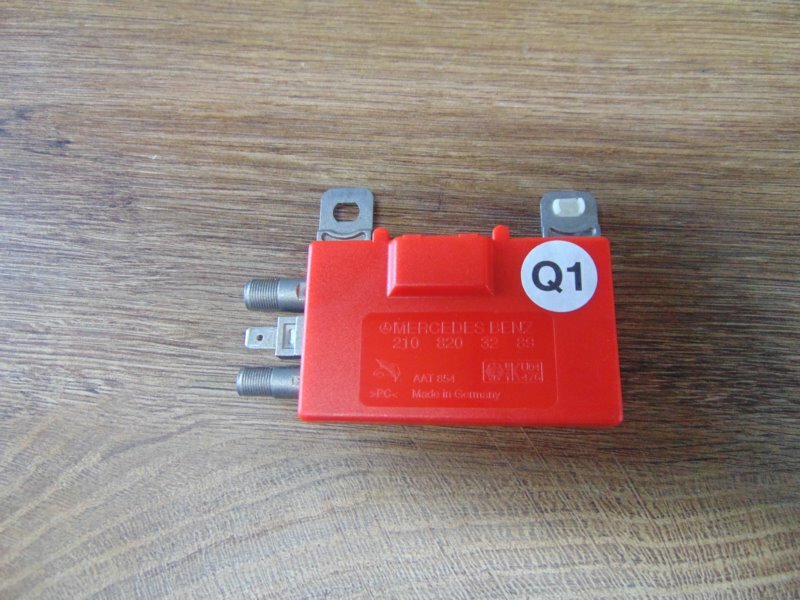 Antenna Amplifier - Mercedes W210 - A2108203289 - Genuine Brand New | eBay