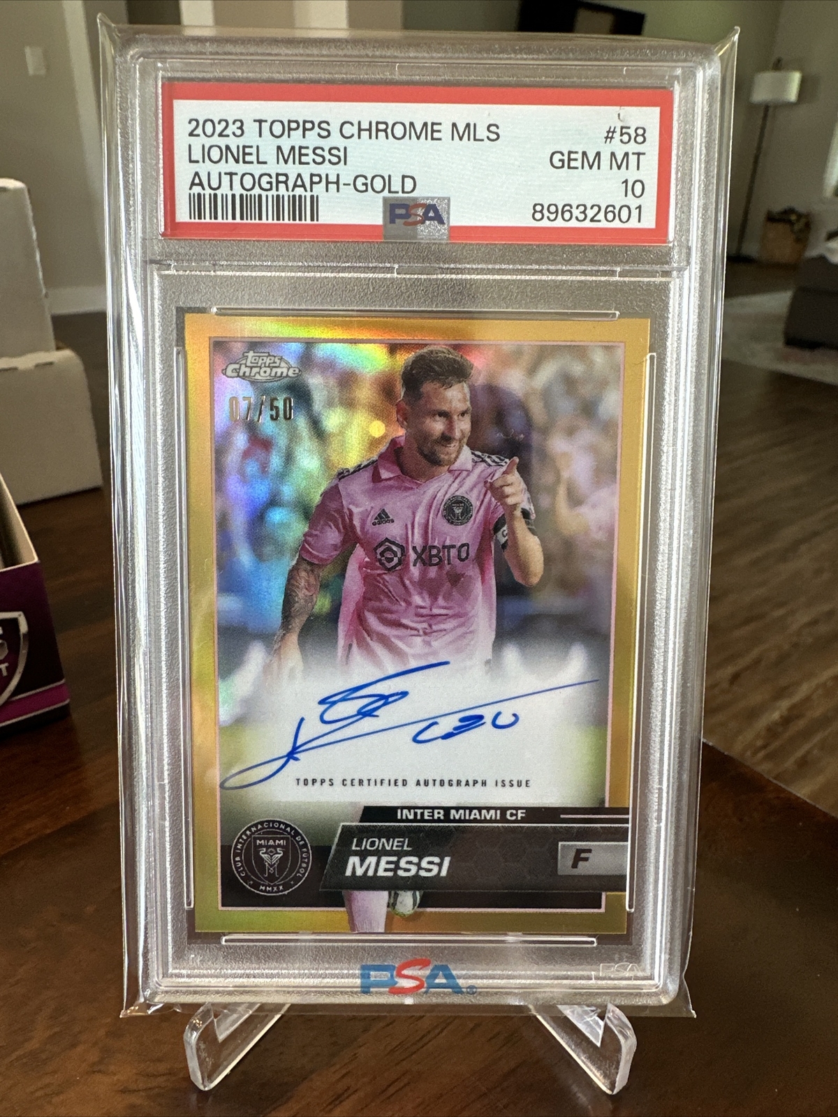 Lionel Messi Autographed Memorabilia | Signed Photo, Jersey ...