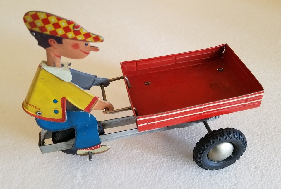 #798 ANTIQUE WESTERN GERMANY TIN TOY MAIL CART FLYWHEEL POWERED VERY ...