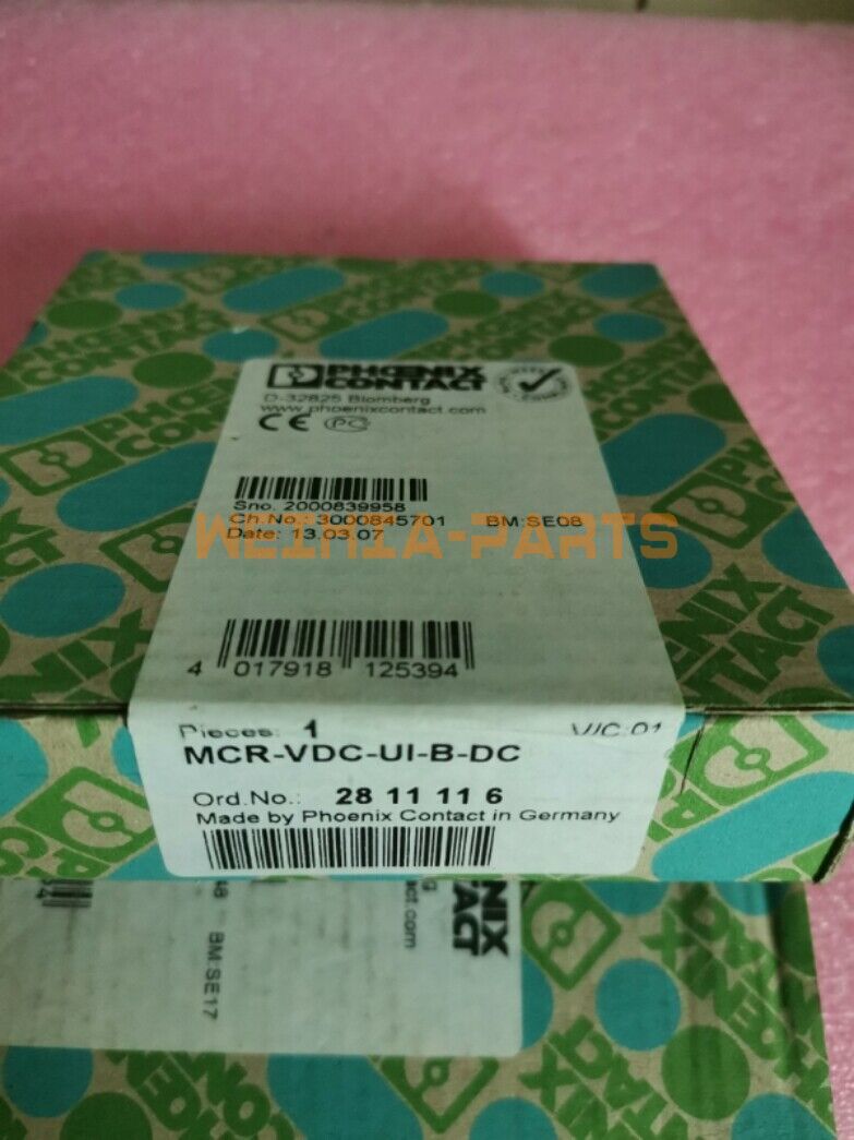 ONE NEW IN BOX Phoenix Contact Safety Relay MCR-VDC-UI-B-DC 281116 ...