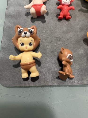 TWOZIES 8 Piece Lot Of Figures Moose Toys | eBay