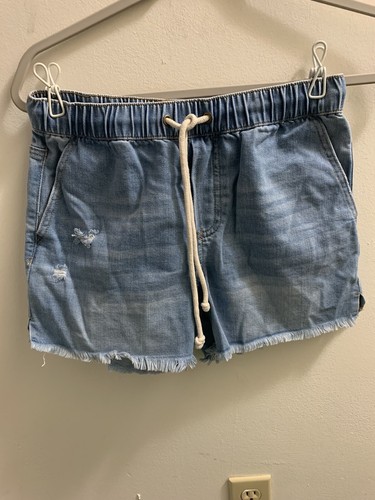 No Boundaries Shorts Small 3/5 Waist 29” Inseam 4” Mid Blue Distressed ...