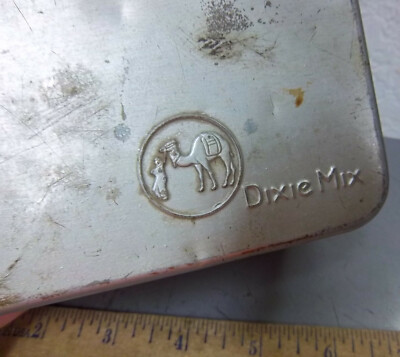 Vintage 1930s Dixie Fruit Cake baking Mix Tin (empty), nice embossed ...