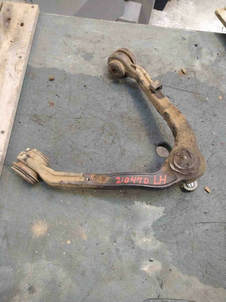 2000-2006 Chevy Suburban Front Upper Control Arm LH Driver Side OEM ...