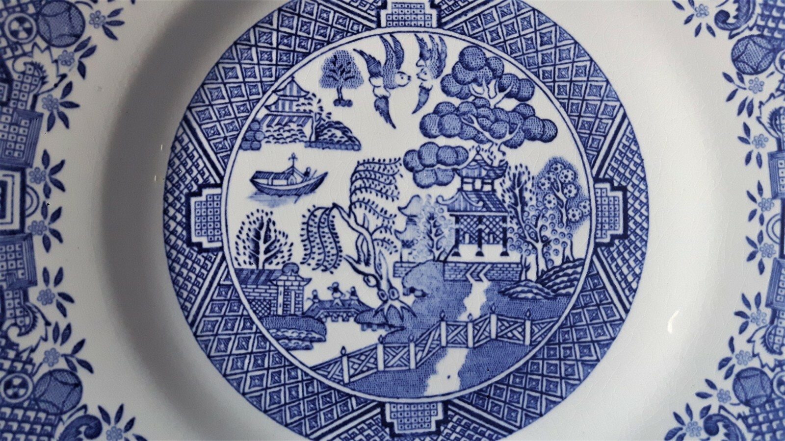 BARRATTS WILLOW PATTERN TEA PLATE IRONSTONE BREAD AND BUTTER PLATE IN ...