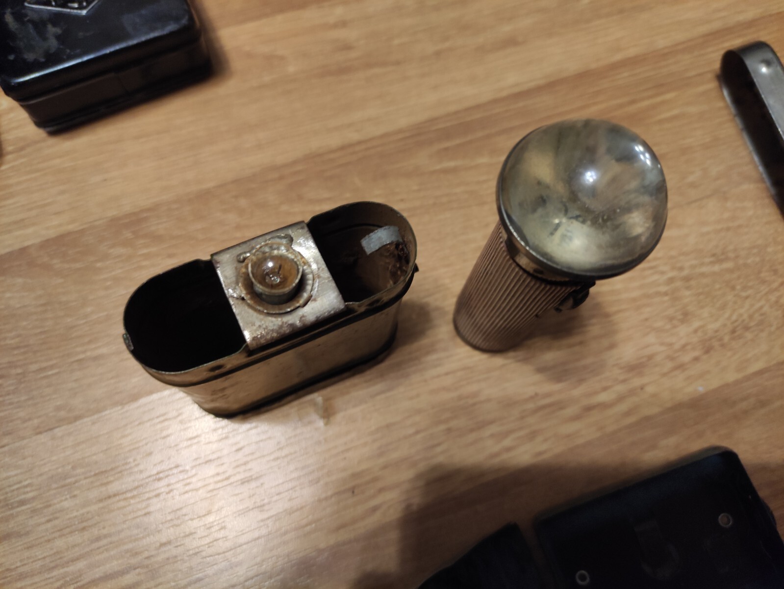 LOT OF 11 VINTAGE POCKET FLASHLIGHT SIGNAL TORCH LIGHT LAMP LANTERN ...